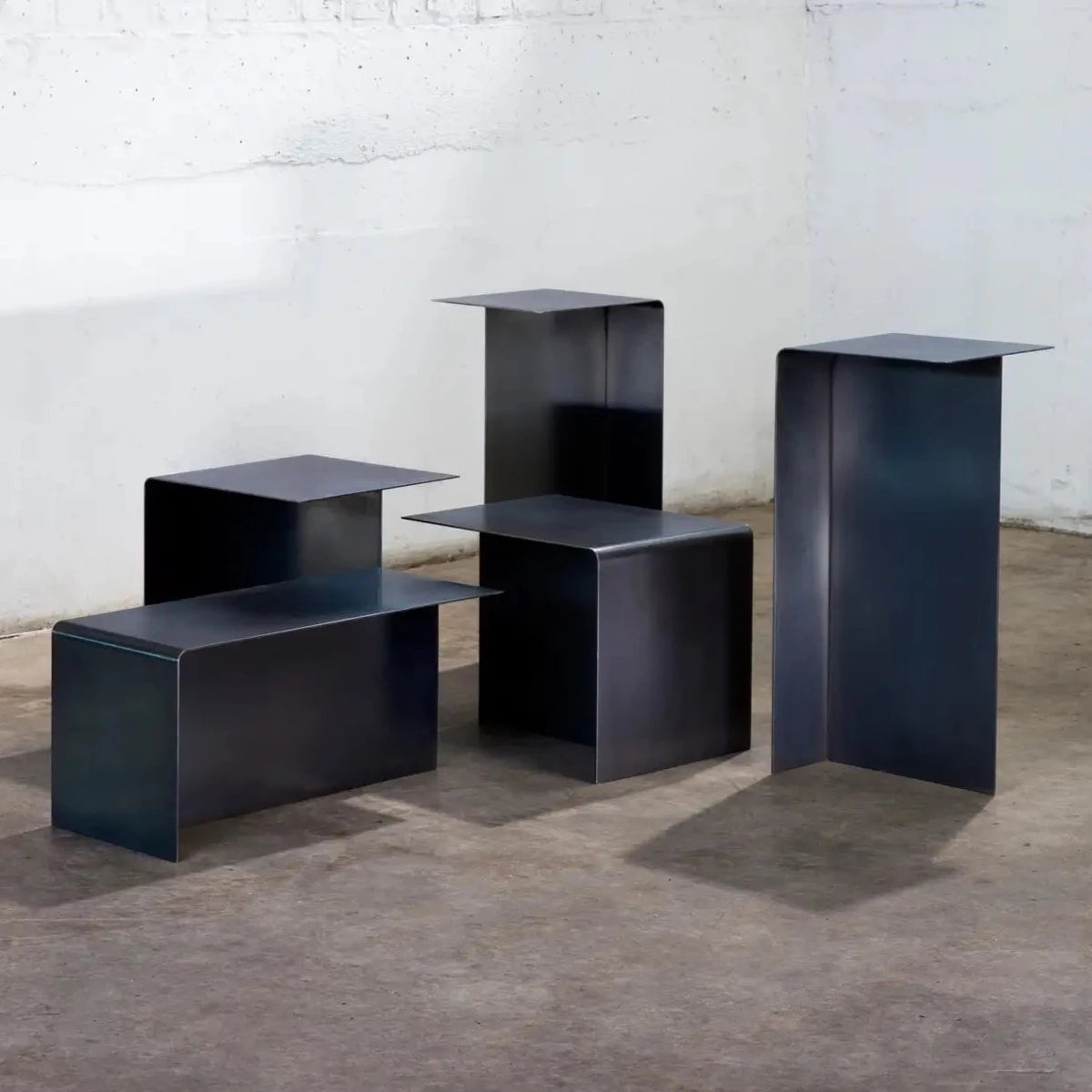 Set of 5 "T" Tables by Gentner Design – Nisi B Home